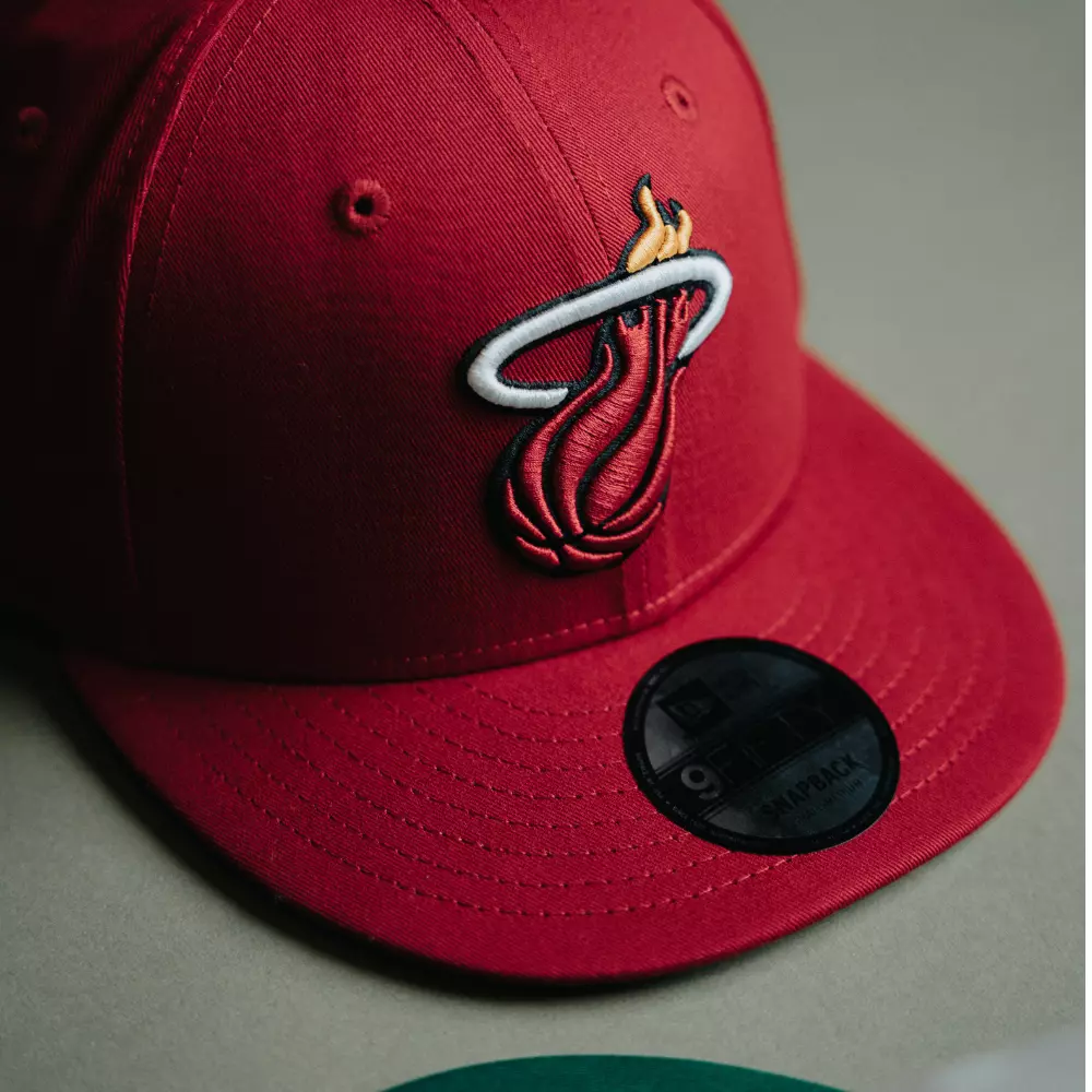 New Era - New Era Miami Heat NBA Rear Logo 9Fifty Snapback Cap 'Red' - NBA