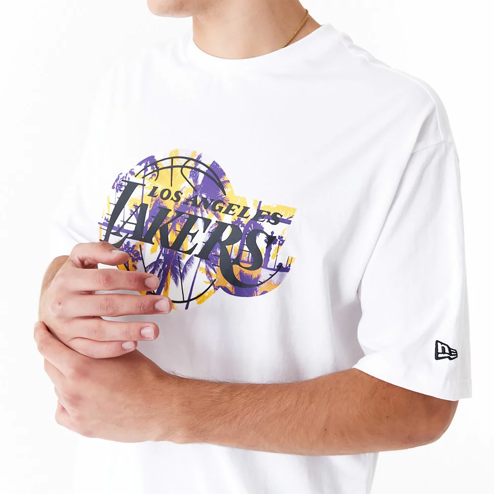 New Era - New Era Los Angeles Lakers NBA Large Infill Oversized T-Shirt ...